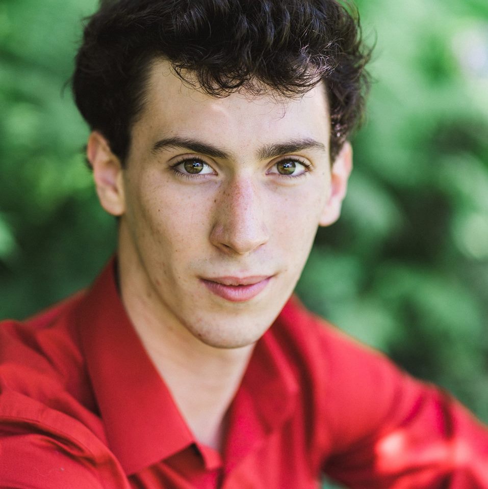 Max Begins! – OUTER-STAGE